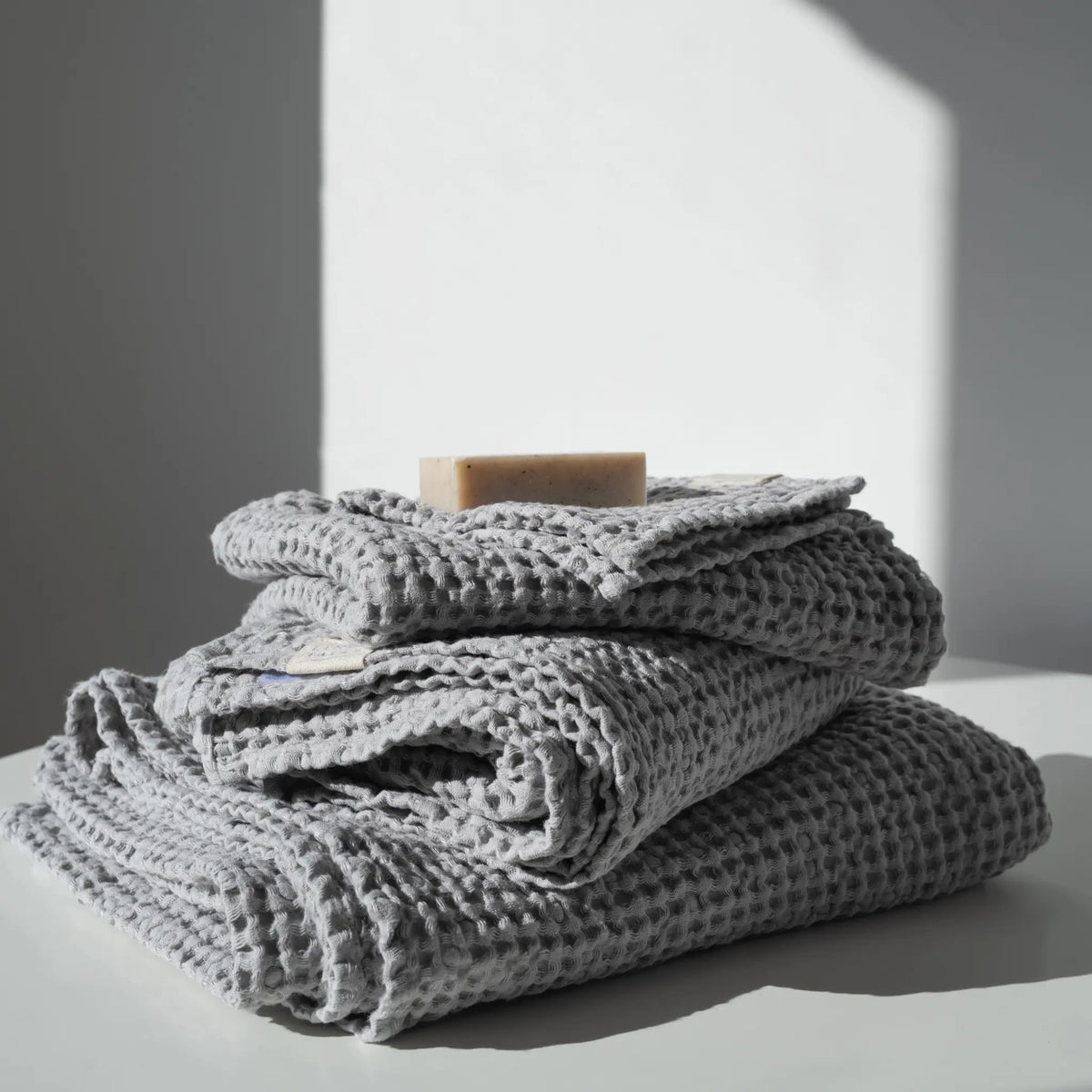 Våfflad linnehandduk set 3-pack - Ljusgrå | Snabb leverans – Joi Living